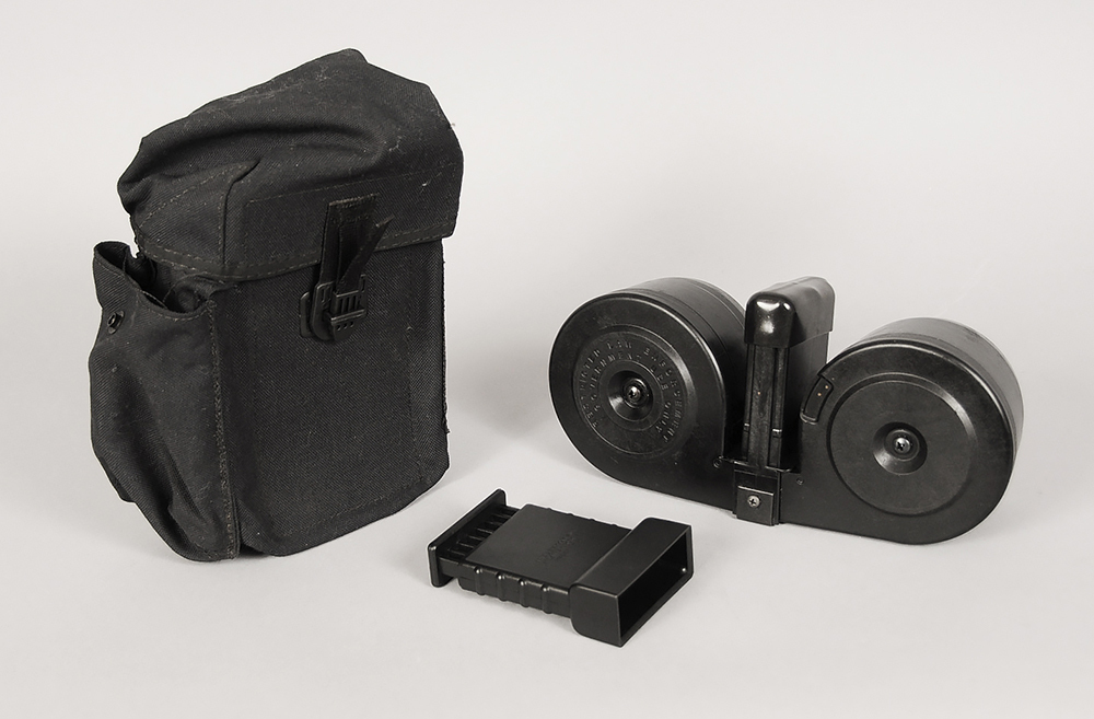 Beta C-Mag Magazine System AR-15 | Barnebys